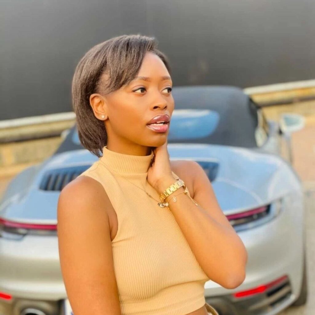 Vuyiseka Cawe, an actress, talks about taking care of her siblings ...