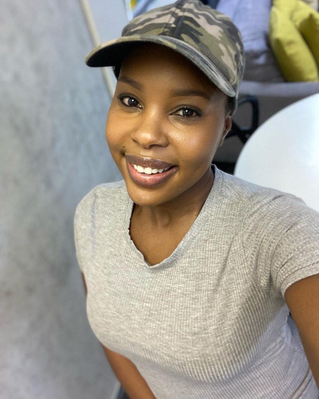 Mogau Motlhatswi biography AKA Mapitsi on Skeem Saam. - Soapie Celebs