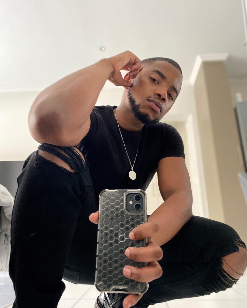 Sandile Mahlangu, who played 'Simo' on Scandal, is slated to join ...