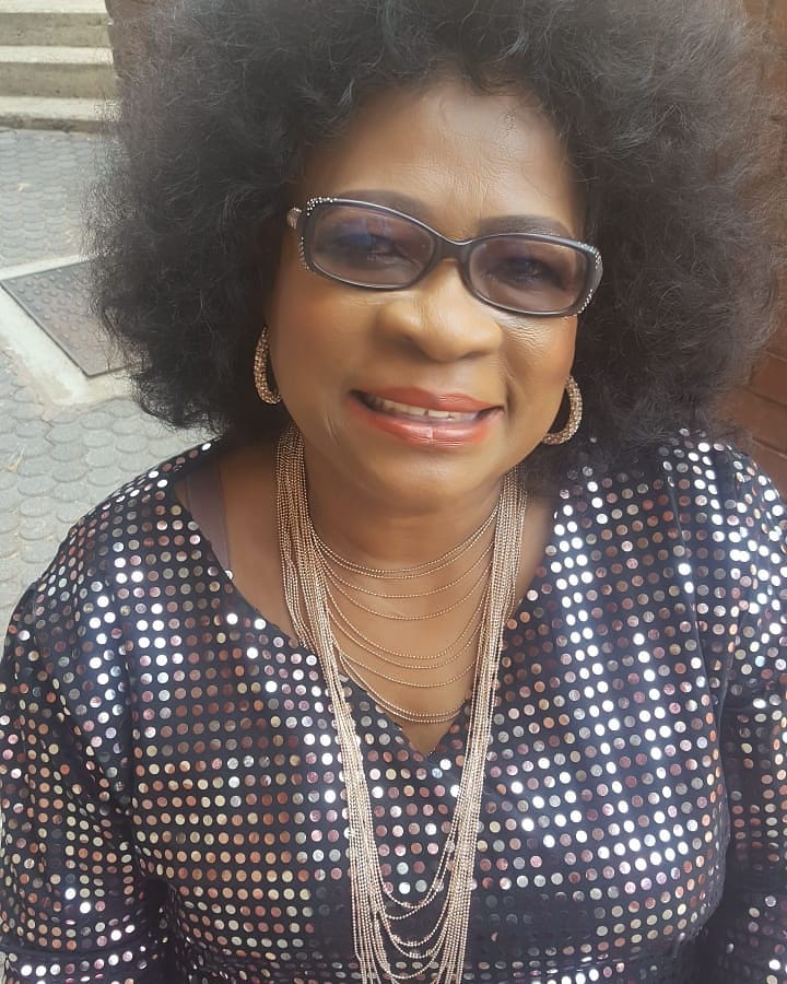 Lilian Dube confesses "I used to work as a s*x worker," . - Soapie Celebs