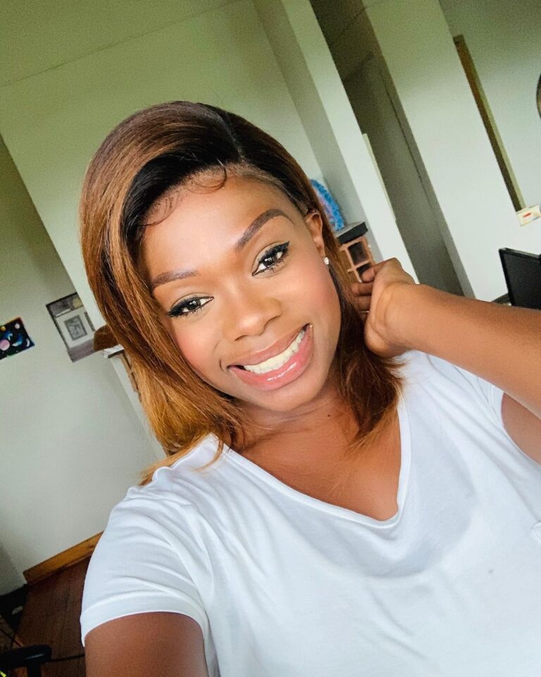 Noxolo Mathula AKA Lily from Uzalo - Soapie Celebs