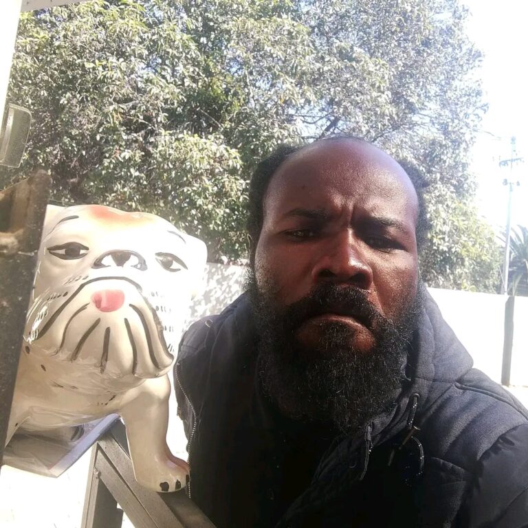 Who is Thulani Mtsweni? Age, Family and Wife. - Soapie Celebs