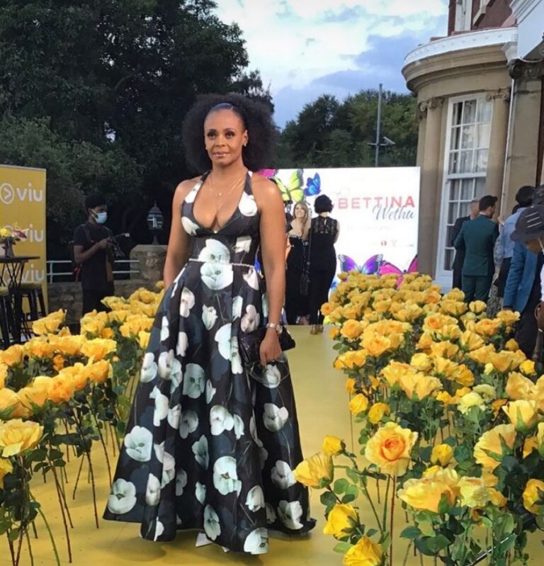 Full detailed biography of Tsholo Mashishi. - Soapie Celebs