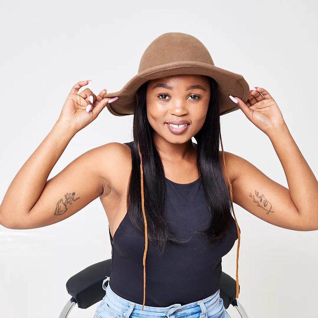 Kamogelo Molatlhoe biography, age, career, boyfriend, movies, parents ...