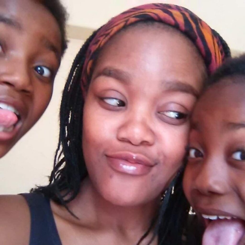 Nokulunga Sissy Khumalo biography, age, boyfriend, children, daughters ...