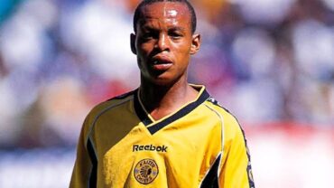 Who exactly is Jabu Mahlangu Biography, age, Early life, Career, and ...